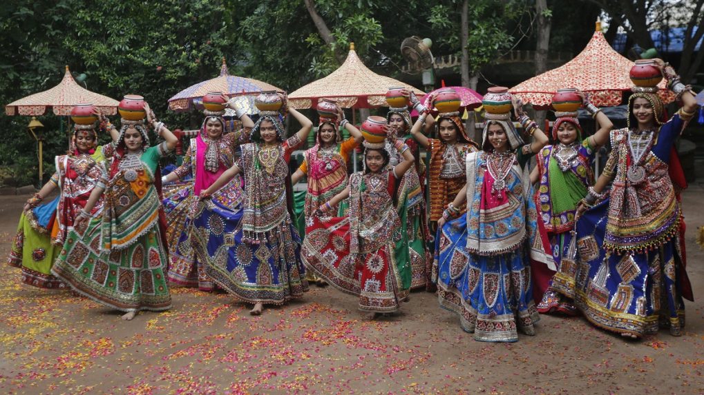 No large gatherings, garba events in Maharashtra during Navratri ...