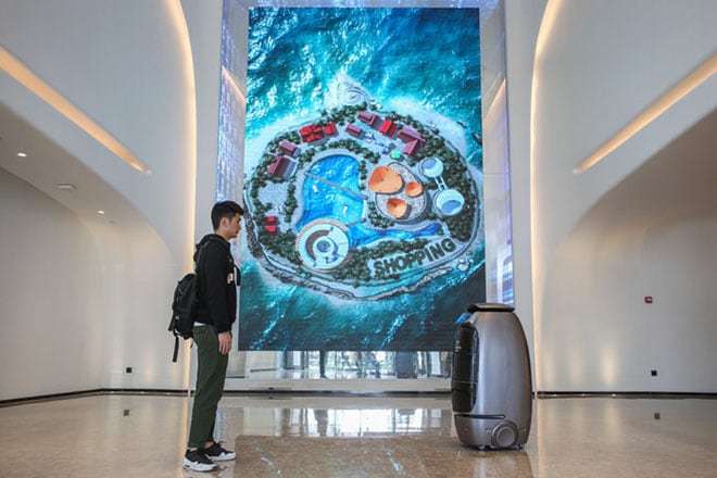 Alibaba’s keyless and cashless hotel is straight out of the future