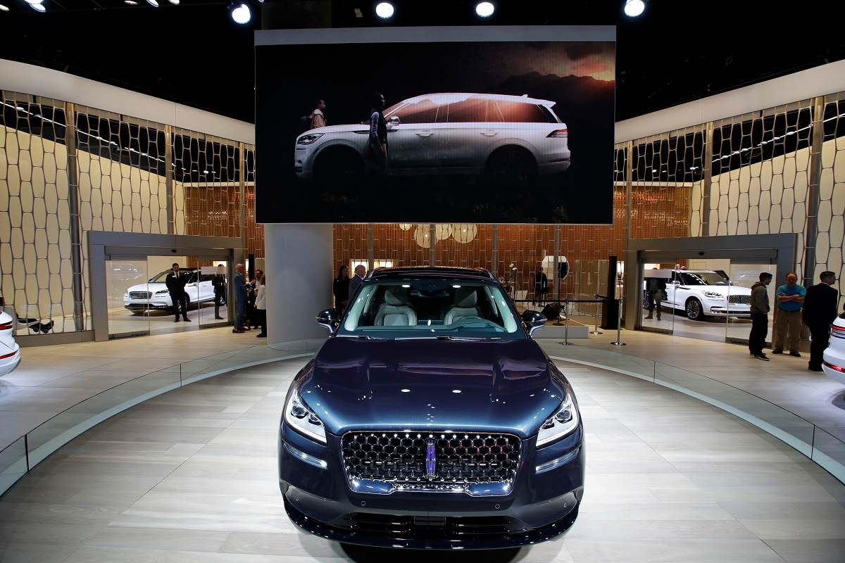 LA Auto Show: Electric vehicles as well as SUVs dominate - cnbctv18.com