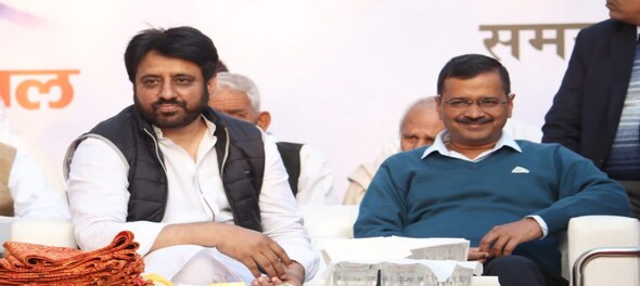 Aap Mla Amanatullah Khan Arrested After Raids By Delhi Anti Corruption