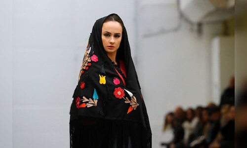 In Pictures: All the action from the final day of Paris Fashion Week ...