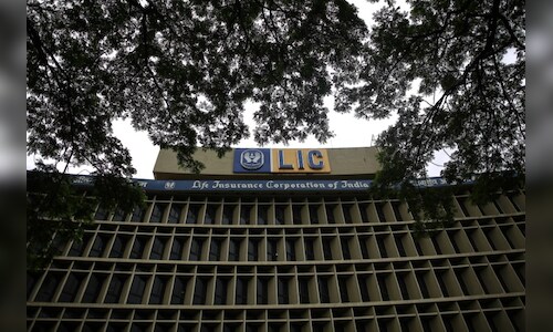 LIC launches its WhatsApp Services; Here's how it can be availed - CNBC ...