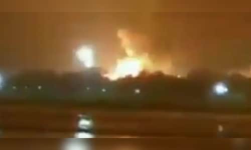 Massive fire breaks out at ONGC plant in Gujarat's Surat, no casualty ...