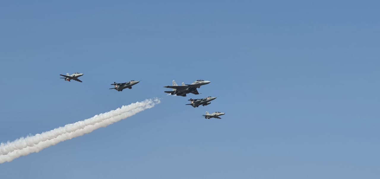 Aero India 2021: F-21, Tejas, WARRIOR drone make a buzz; aviators show ...