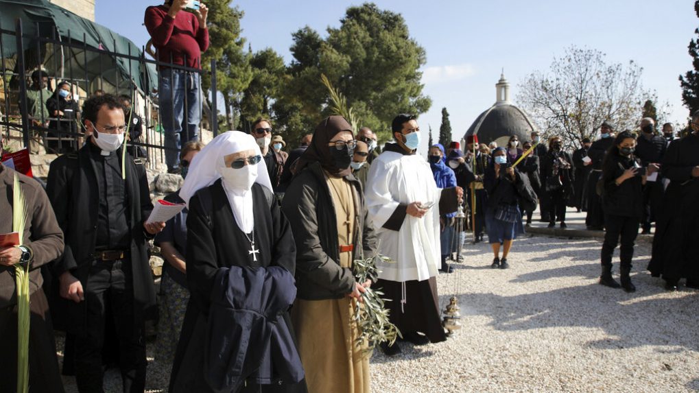 In Pic: Christians Mark Good Friday As Holy Sites Gradually Reopen