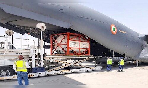 IAF airlifts 9 cryogenic oxygen containers from Dubai, Singapore - CNBC ...