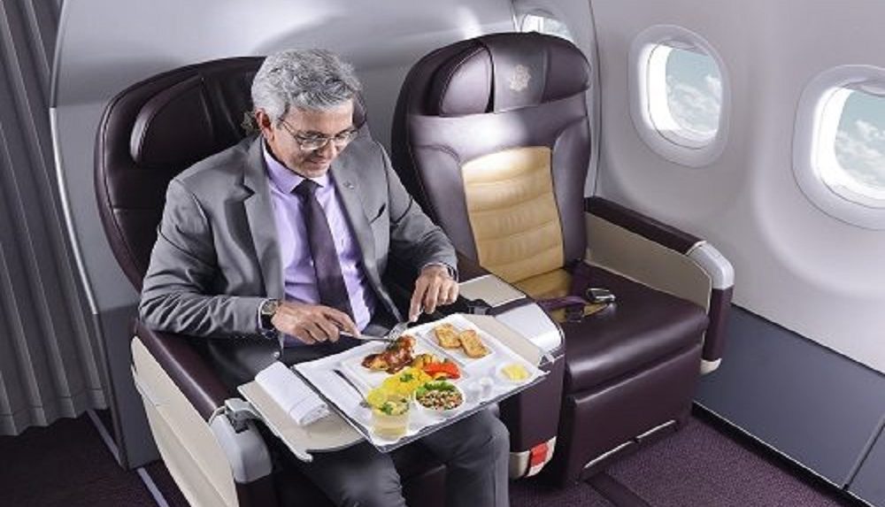 Aviation Ministry allows airlines to serve meals on all domestic flights