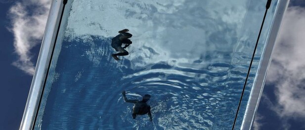 London Sky Pool: See stunning photos of iconic, transparent, floating ...