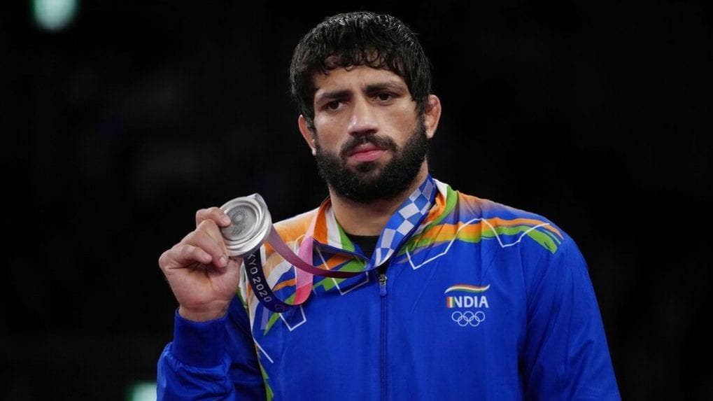Ravi Dahiya wins silver in 53 kg freestyle wrestling finals for India ...