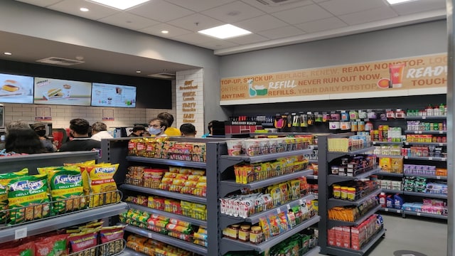 India's first 7-Eleven store opens in Mumbai - CNBC TV18