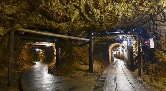 Which country has largest gold reserves? US ranks No 1 with 8,133 ...