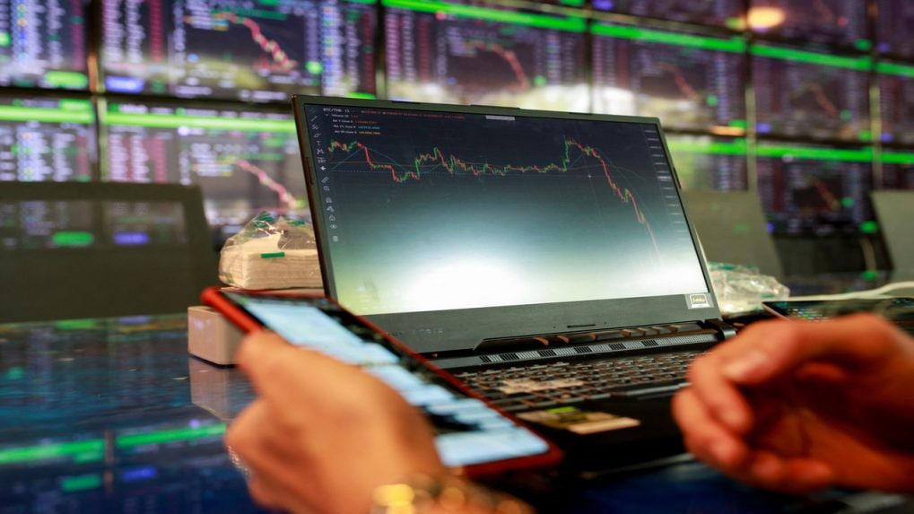 Technical Stock Picks | Colgate, Dr Lal Pathlabs, Berger Paints, Sbi ...