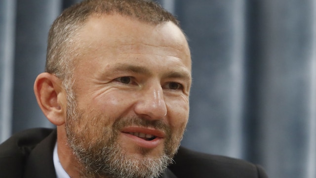 Russian billionaire Melnichenko shields assets from European sanctions ...