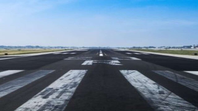 Runway reopens at Tokyo's Haneda airport after 2 planes bump into each ...