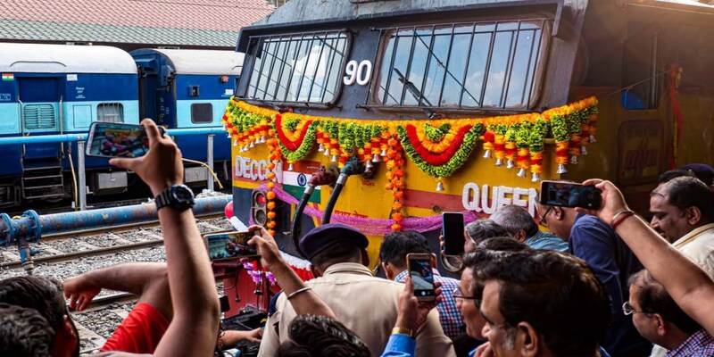 Deccan Queen From Mumbai To Pune Completes 92 Years