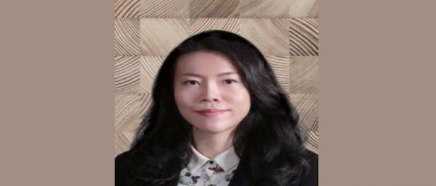 Asia's richest woman Yang Huiyan loses half her fortune in a year amid ...