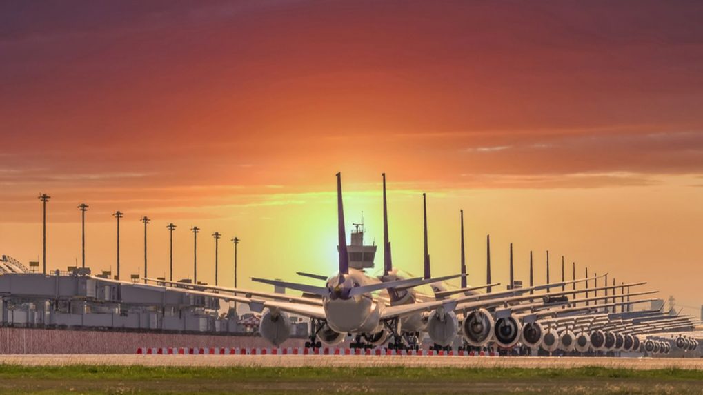 Ahead of IAF’s aerial display in Mumbai, CSMIA issues passenger ...