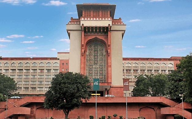 22 entities, including Indian hotels and DLF, show interest in The ...