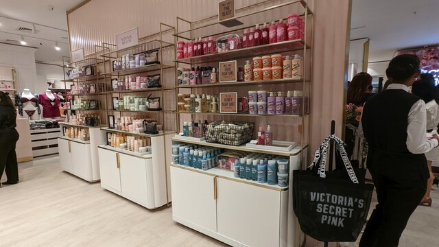 Victoria’s Secret set to open its first physical store in India - CNBC TV18