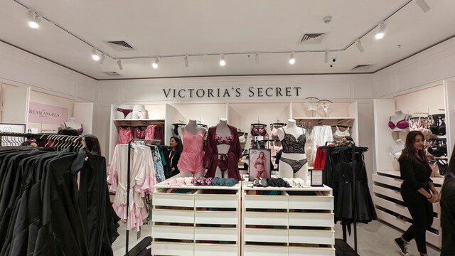 Victoria’s Secret set to open its first physical store in India - CNBC TV18