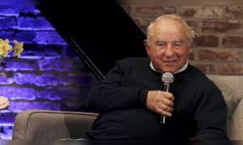 Patagonia owner donates $3 billion company to fight climate change ...