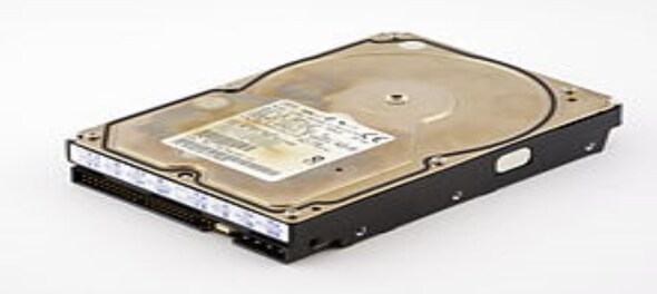 100TB cartridges to compete with hard drives and tapes for data storage
