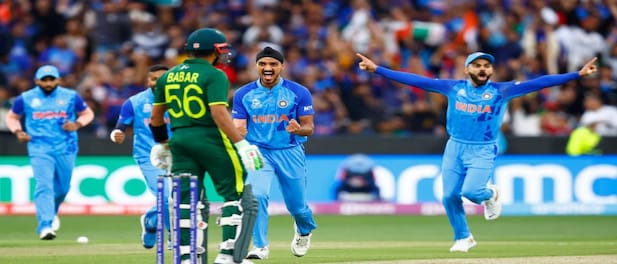 Watch: Arshdeep Singh sends back Pakistan captain Babar Azam on a first ... Watch: Arshdeep Singh sends back Pakistan captain Babar Azam on a first ...
