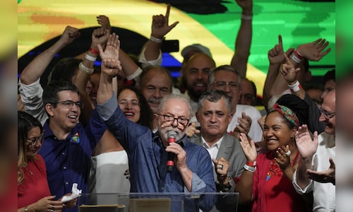 Brazil elections: Lula da Silva defeats Jair Bolsonaro to win ...