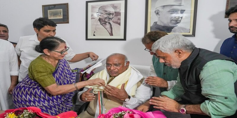 Congress President Mallikarjun Kharge Forms 47-Member Steering ...