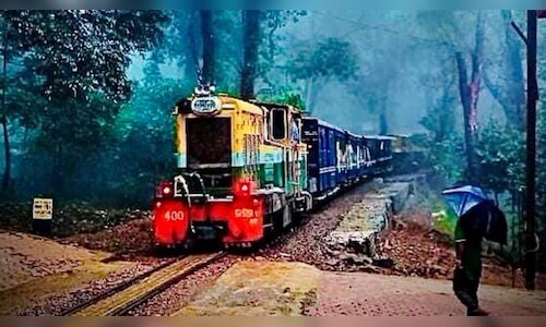 Neral-Matheran toy train service 'whistles again' - CNBC TV18