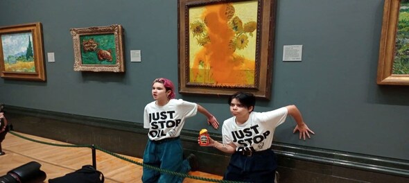 Climate activists toss tomato soup at Van Gogh's 'Sunflowers' in fossil ...