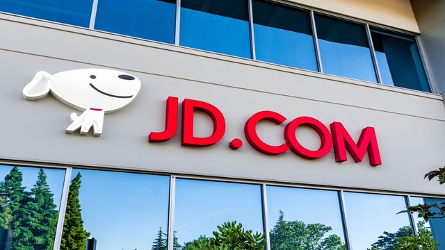JD.com wins antimonopoly lawsuit against Alibaba - CNBC TV18