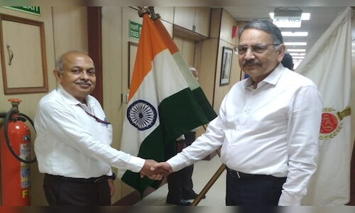 Who is Sanjay Kumar Mishra, ED chief whose third extension is now ...