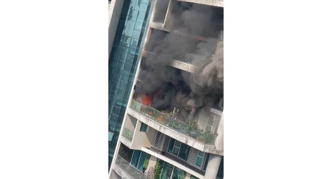 Mumbai: Massive fire at high-rise building in Lower Parel area | VIDEO ...