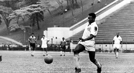 Remembering Pele: The 10 most memorable goals from football world's ...