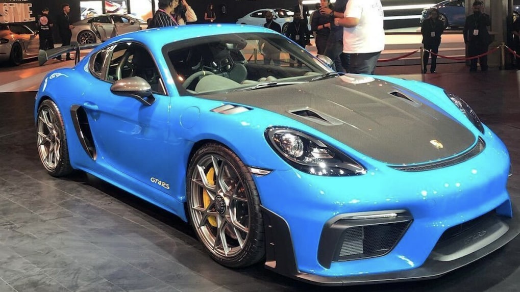 Porsche debuts its flagship track-focused sports car 718 Cayman GT4 RS ...