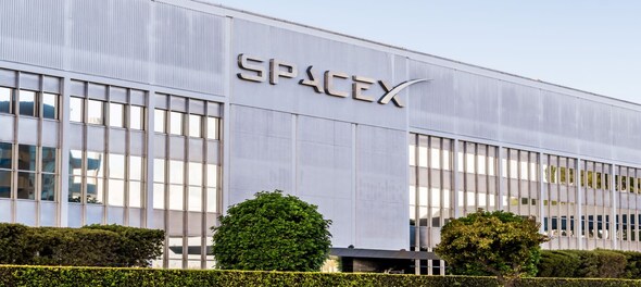 SpaceX to raise $750 million at $137 billion valuation