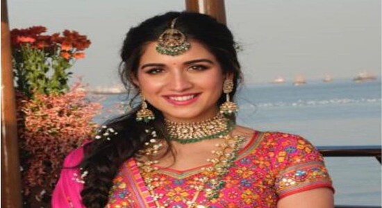 Radhika Merchant looks radiant in her pre engagement mehendi ceremony ...