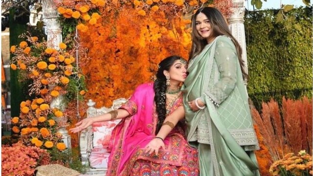 Radhika Merchant looks radiant in her pre engagement mehendi ceremony ...