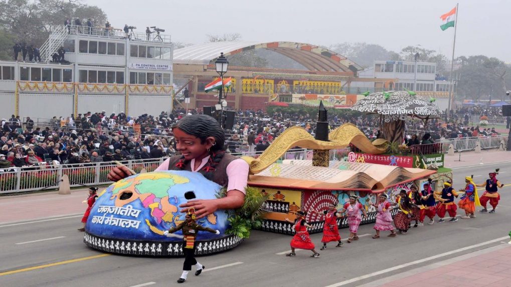 Ministry of Tribal Affairs tableau on Eklavya schools wins top position