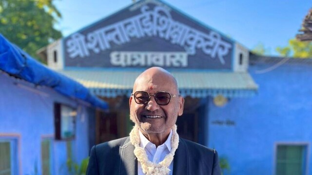 Vedanta founder Anil Agarwal visits university in Rajasthan attended by ...