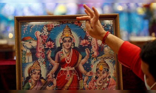 New York City schools to make Diwali an official holiday - CNBC TV18