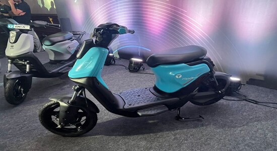 Bajaj Auto, Yulu launch Miracle GR, DeX GR — made in India electric 2 ...