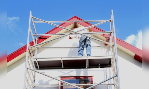 Paint industry unlikely to engage in price wars, says HSBC's Amit ...