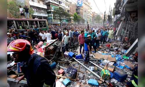 Bangladesh Explosion: 17 people killed and more than 100 injured in ...