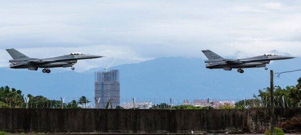 Taiwan reports 21 Chinese air force planes in its air defence zone