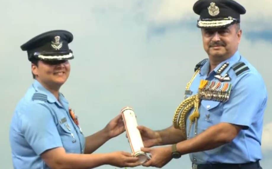 Wing Commander Deepika Misra becomes first IAF woman officer to get ...