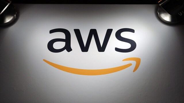 AWS signs multi-year $500 million deal with Indian cloud service ...