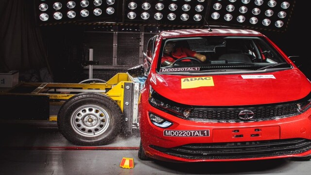 Tata Altroz iCNG review: The pros and cons of going CNG - CNBC TV18