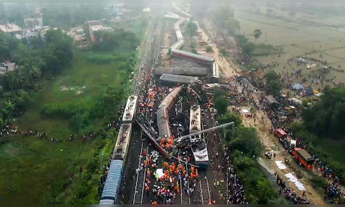 Coromandel Express Accident Highlights: PM promises treatment, probe ...